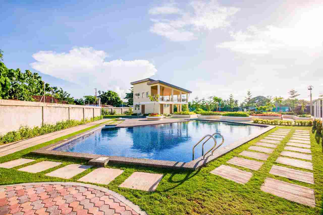 Bria Flats | Ready to move-in Walk-up Condo in Mactan